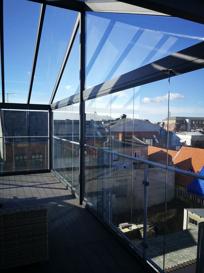 Gler felliveggir | Prorailing Island